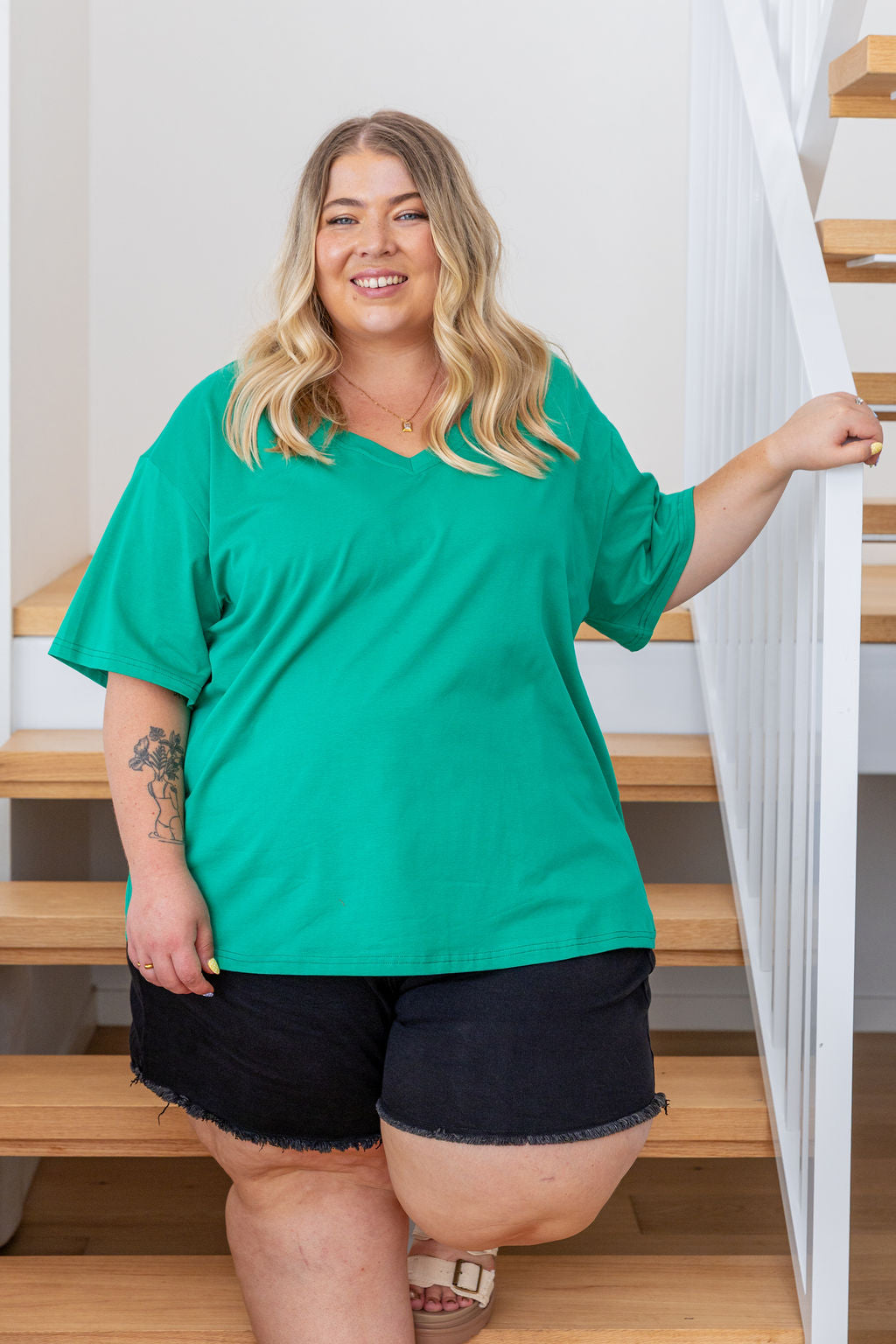 Relaxed V-Neck Tee in Green – Proud Poppy Clothing